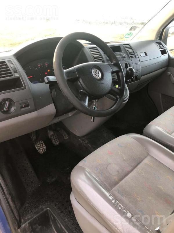 Volkswagen T5 2008 RÄ«ga vietnÄ Zils Volkswagen T5 2008 RÄ«ga, ar dzinÄja tilpumu 2.50 L un nobraukumu 314 tÅ«kst. km par 2500 ā¬, foto 6 vietnÄ AUTOMOTO.COM.LV
