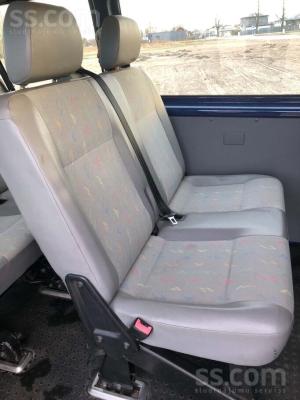 Zils Volkswagen T5 2008 Rīga, ar dzinēja tilpumu 2.50 L un nobraukumu 314 tūkst. km par 2500 €, foto 9 vietnē AUTOMOTO.COM.LV