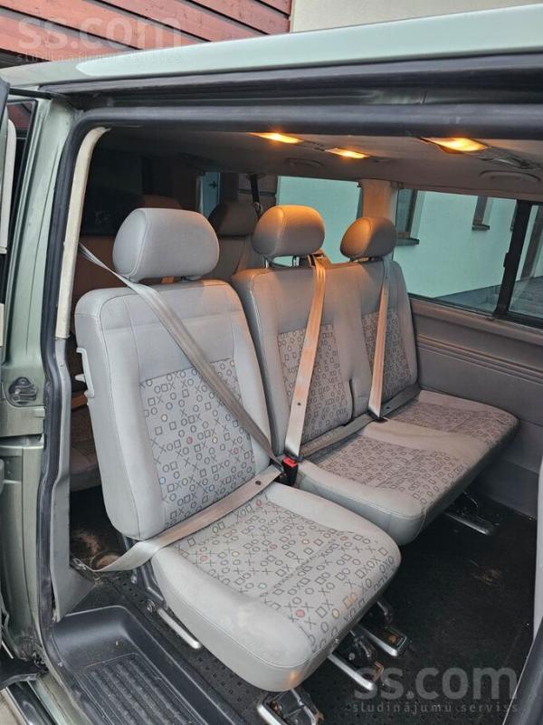 Zaļš Volkswagen T5 2004 Rīga, ar dzinēja tilpumu 2.50 L un nobraukumu 437 tūkst. km par 5500 €, foto 3 vietnē AUTOMOTO.COM.LV