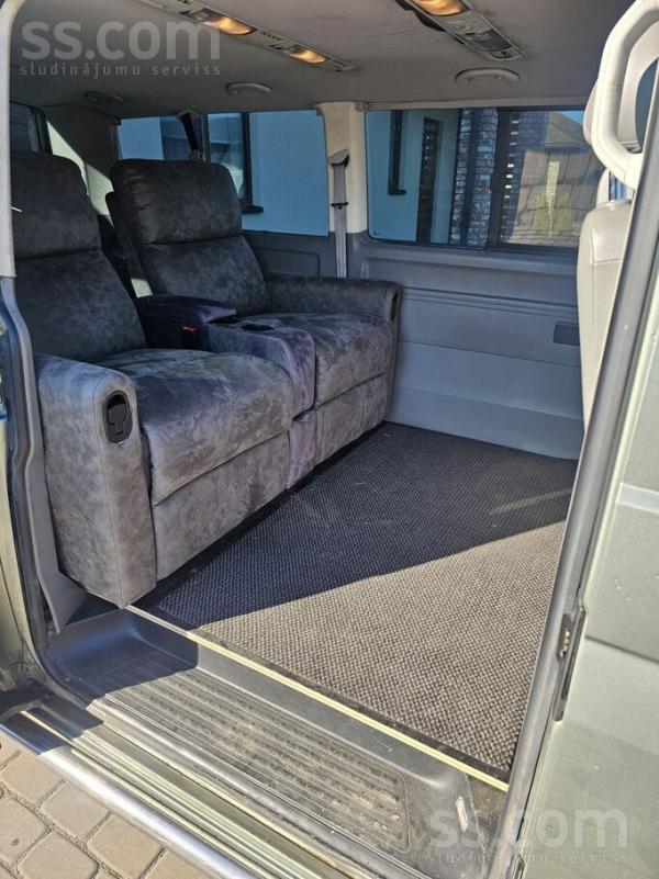 Zaļš Volkswagen T5 2004 Rīga, ar dzinēja tilpumu 2.50 L un nobraukumu 437 tūkst. km par 5500 €, foto 8 vietnē AUTOMOTO.COM.LV