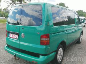 Green Volkswagen T5 2004 in Valmiera, with an engine capacity of 2.50 L and mileage of 579 thousand km for 4250 €, photo 4 on AUTOMOTO.COM.LV