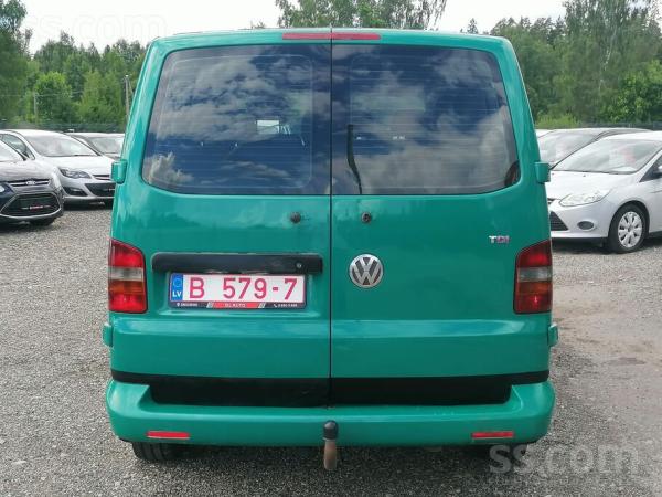 Green Volkswagen T5 2004 in Valmiera, with an engine capacity of 2.50 L and mileage of 579 thousand km for 4250 €, photo 4 on AUTOMOTO.COM.LV