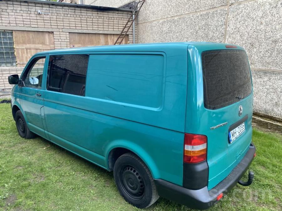 Zaļš Volkswagen T5 2008 Daugavpils, ar dzinēja tilpumu 1.90 L un nobraukumu 445 tūkst. km par 4200 €, foto 4 vietnē AUTOMOTO.COM.LV