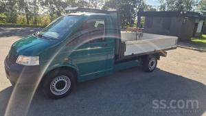Zaļš Volkswagen T5 2004 Rīga, ar dzinēja tilpumu 1.90 L un nobraukumu 320 tūkst. km par 6000 €, foto  vietnē AUTOMOTO.COM.LV