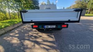 Zaļš Volkswagen T5 2004 Rīga, ar dzinēja tilpumu 1.90 L un nobraukumu 320 tūkst. km par 6000 €, foto 6 vietnē AUTOMOTO.COM.LV