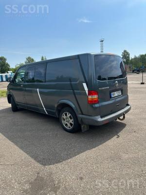 Pelēks Volkswagen T5 2004 Liepāja, ar dzinēja tilpumu 2.50 L un nobraukumu 441 tūkst. km par 1800 €, foto 7 vietnē AUTOMOTO.COM.LV