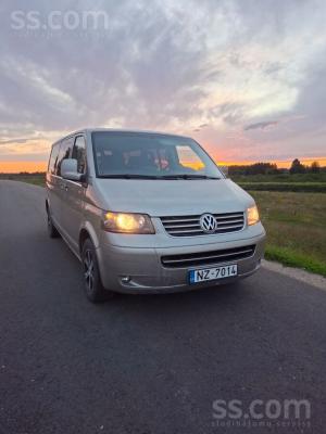 Pelēks Volkswagen T5 2004 Jēkabpils, ar dzinēja tilpumu 2.50 L un nobraukumu 477 tūkst. km par 4200 €, foto 1 vietnē AUTOMOTO.COM.LV