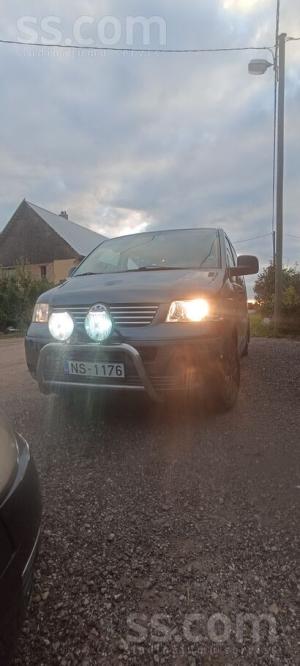 Pelēks Volkswagen T5 2005 Daugavpils, ar dzinēja tilpumu 2.50 L un nobraukumu 706 tūkst. km par 3900 €, foto 6 vietnē AUTOMOTO.COM.LV