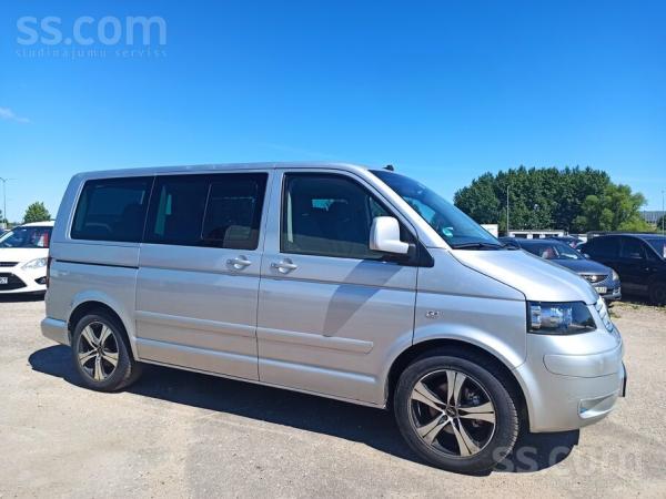 Pelēks Volkswagen T5 2005 Daugavpils, ar dzinēja tilpumu 2.50 L un nobraukumu 225 tūkst. km par 9500 €, foto 4 vietnē AUTOMOTO.COM.LV