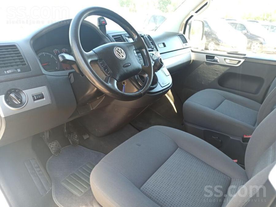 Pelēks Volkswagen T5 2005 Daugavpils, ar dzinēja tilpumu 2.50 L un nobraukumu 225 tūkst. km par 9500 €, foto 12 vietnē AUTOMOTO.COM.LV