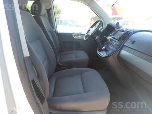 Pelēks Volkswagen T5 2005 Daugavpils, ar dzinēja tilpumu 2.50 L un nobraukumu 225 tūkst. km par 9500 €, foto 13 vietnē AUTOMOTO.COM.LV