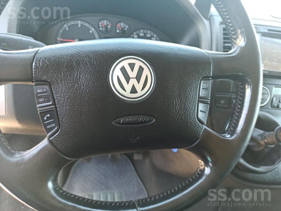 Pelēks Volkswagen T5 2005 Daugavpils, ar dzinēja tilpumu 2.50 L un nobraukumu 225 tūkst. km par 9500 €, foto 23 vietnē AUTOMOTO.COM.LV