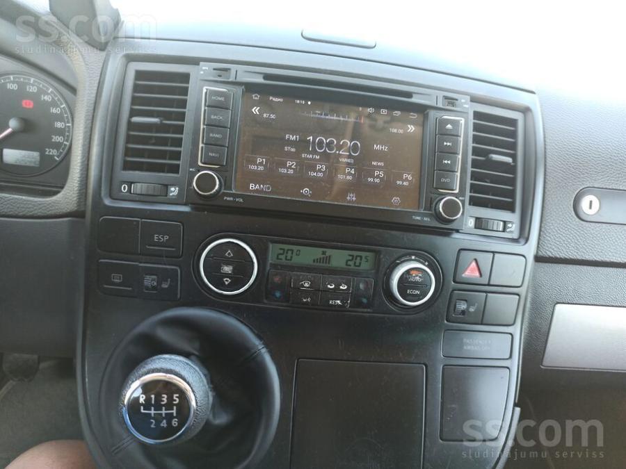 Pelēks Volkswagen T5 2005 Daugavpils, ar dzinēja tilpumu 2.50 L un nobraukumu 225 tūkst. km par 9500 €, foto 25 vietnē AUTOMOTO.COM.LV