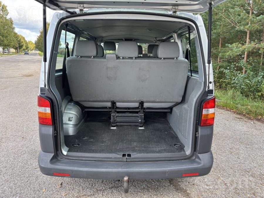 Pelēks Volkswagen T5 2007 Ogre, ar dzinēja tilpumu 1.90 L un nobraukumu 193 tūkst. km par 7100 €, foto 9 vietnē AUTOMOTO.COM.LV