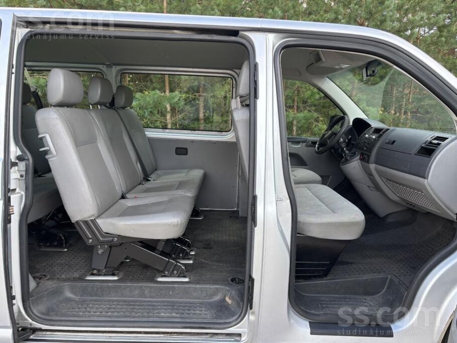 Pelēks Volkswagen T5 2007 Ogre, ar dzinēja tilpumu 1.90 L un nobraukumu 193 tūkst. km par 7100 €, foto 13 vietnē AUTOMOTO.COM.LV