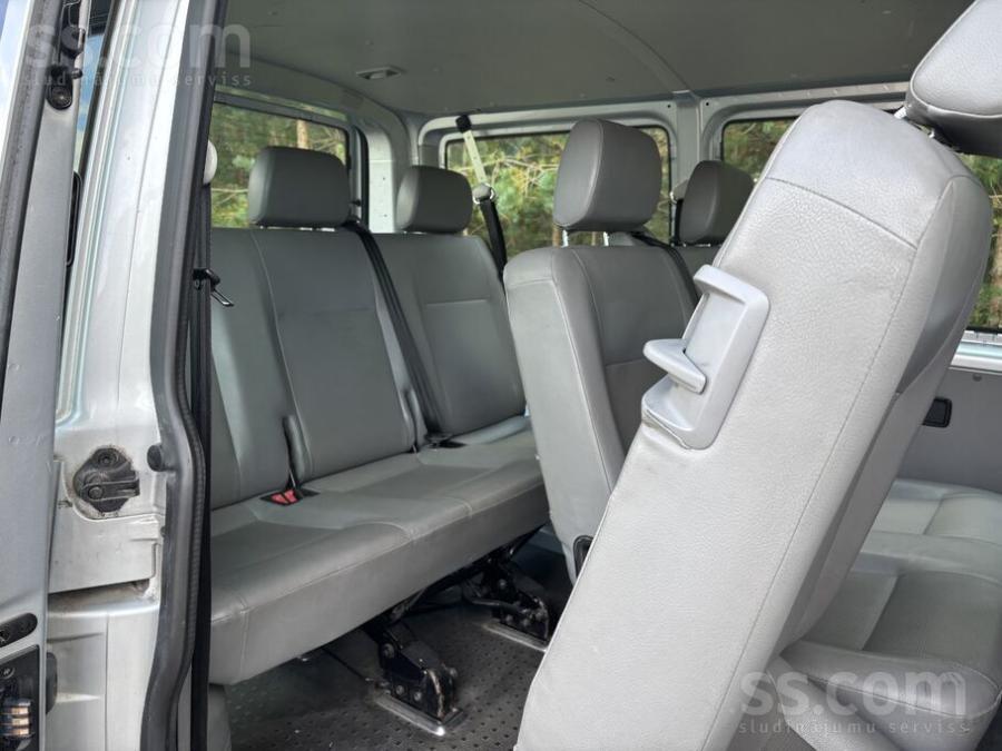 Pelēks Volkswagen T5 2007 Ogre, ar dzinēja tilpumu 1.90 L un nobraukumu 193 tūkst. km par 7100 €, foto 15 vietnē AUTOMOTO.COM.LV