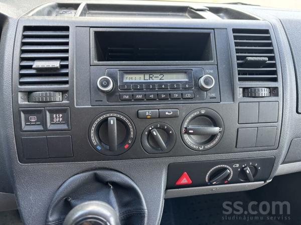 Grey Volkswagen T5 2007 in Ogre, with an engine capacity of 1.90 L and mileage of 193 thousand km for 7100 €, photo 10 on AUTOMOTO.COM.LV
