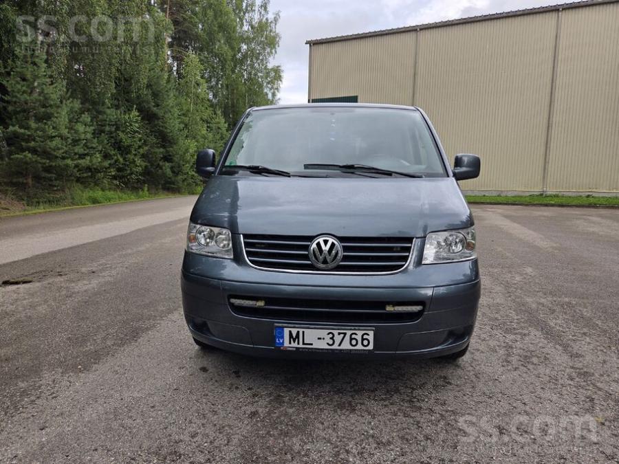 Pelēks Volkswagen T5 2009 Tukums, ar dzinēja tilpumu 2.50 L un nobraukumu 380 tūkst. km par 6550 €, foto 4 vietnē AUTOMOTO.COM.LV