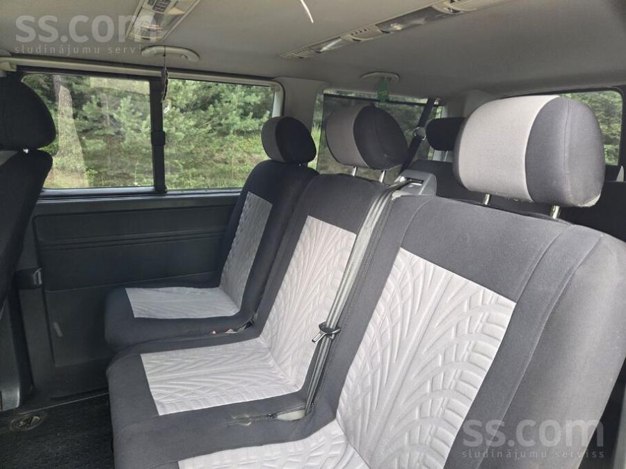 Pelēks Volkswagen T5 2009 Tukums, ar dzinēja tilpumu 2.50 L un nobraukumu 380 tūkst. km par 6550 €, foto 15 vietnē AUTOMOTO.COM.LV
