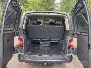 Pelēks Volkswagen T5 2009 Tukums, ar dzinēja tilpumu 2.50 L un nobraukumu 380 tūkst. km par 6550 €, foto 16 vietnē AUTOMOTO.COM.LV