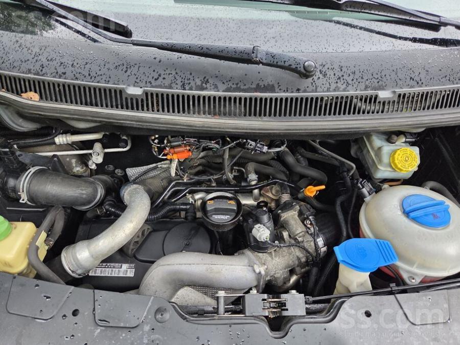 Pelēks Volkswagen T5 2009 Tukums, ar dzinēja tilpumu 2.50 L un nobraukumu 380 tūkst. km par 6550 €, foto 17 vietnē AUTOMOTO.COM.LV