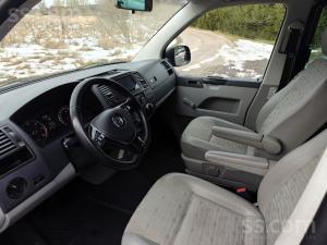 Pelēks Volkswagen T5 2010 Rīga, ar dzinēja tilpumu 2.00 L un nobraukumu 297 tūkst. km par 9900 €, foto 7 vietnē AUTOMOTO.COM.LV