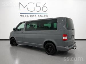 Pelēks Volkswagen T5 2010 Rīga, ar dzinēja tilpumu 2.00 L un nobraukumu 297 tūkst. km par 9900 €, foto 5 vietnē AUTOMOTO.COM.LV