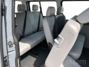 Pelēks Volkswagen T5 2010 Rīga, ar dzinēja tilpumu 2.00 L un nobraukumu 297 tūkst. km par 9900 €, foto 14 vietnē AUTOMOTO.COM.LV