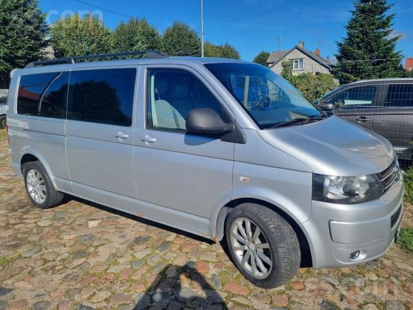 Volkswagen T5 2010 in Liepaja on AUTOMOTO.COM.LV Grey Volkswagen T5 2010 in Liepaja, with an engine capacity of 2.00 L and mileage of 348 thousand km for 6950 €, photo 1 on AUTOMOTO.COM.LV
