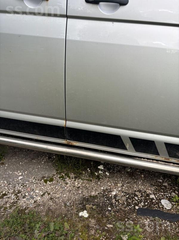 Grey Volkswagen T5 2010 in Aizkraukle, with an engine capacity of 2.00 L and mileage of 323 thousand km for 4300 €, photo 7 on AUTOMOTO.COM.LV