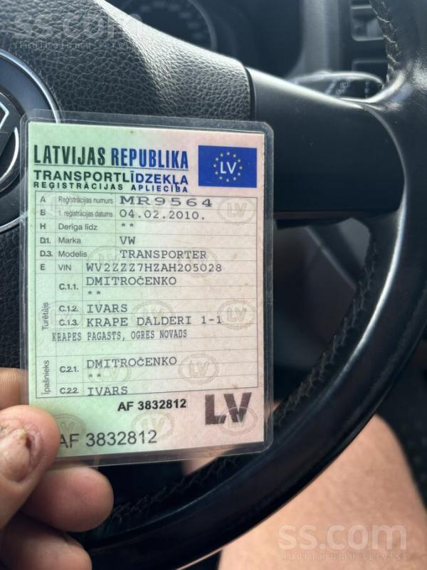 Grey Volkswagen T5 2010 in Aizkraukle, with an engine capacity of 2.00 L and mileage of 323 thousand km for 4300 €, photo 10 on AUTOMOTO.COM.LV