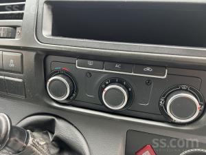 Pelēks Volkswagen T5 2011 Dobele, ar dzinēja tilpumu 2.00 L un nobraukumu 331 tūkst. km par 10500 €, foto 16 vietnē AUTOMOTO.COM.LV