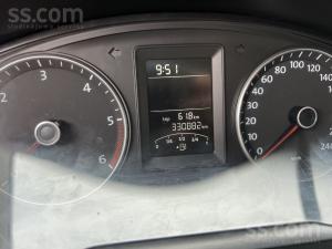 Pelēks Volkswagen T5 2011 Dobele, ar dzinēja tilpumu 2.00 L un nobraukumu 331 tūkst. km par 10500 €, foto 18 vietnē AUTOMOTO.COM.LV