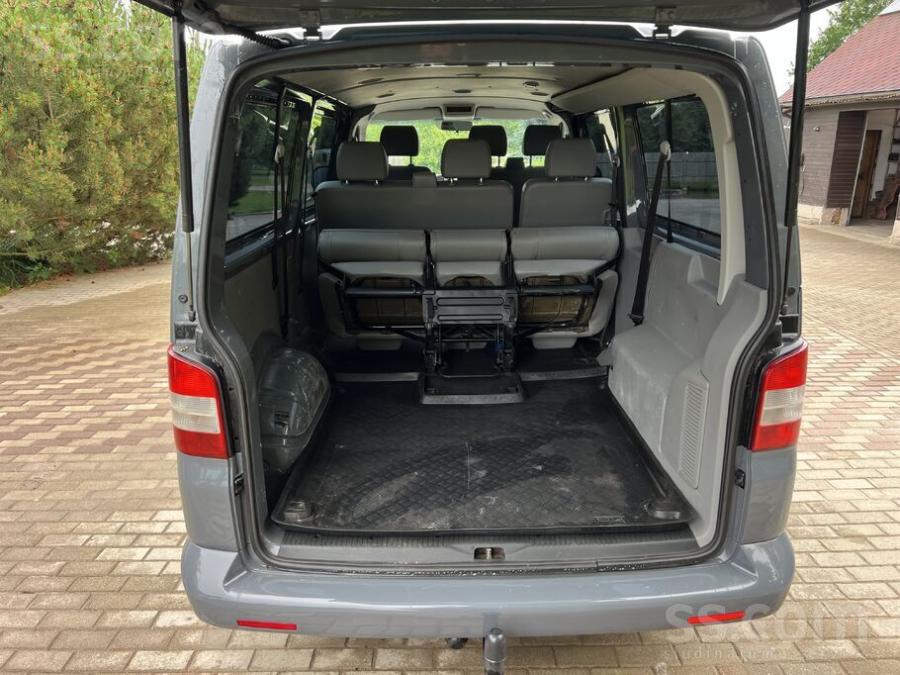 Pelēks Volkswagen T5 2011 Dobele, ar dzinēja tilpumu 2.00 L un nobraukumu 331 tūkst. km par 10500 €, foto 23 vietnē AUTOMOTO.COM.LV