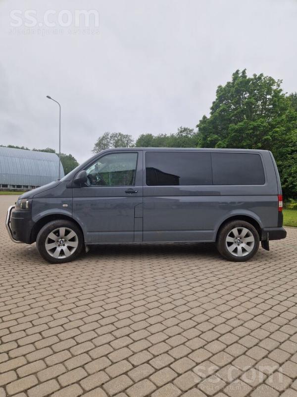 Grey Volkswagen T5 2013 in Ventspils, with an engine capacity of 2.00 L and mileage of 400 thousand km for 9200 €, photo 6 on AUTOMOTO.COM.LV