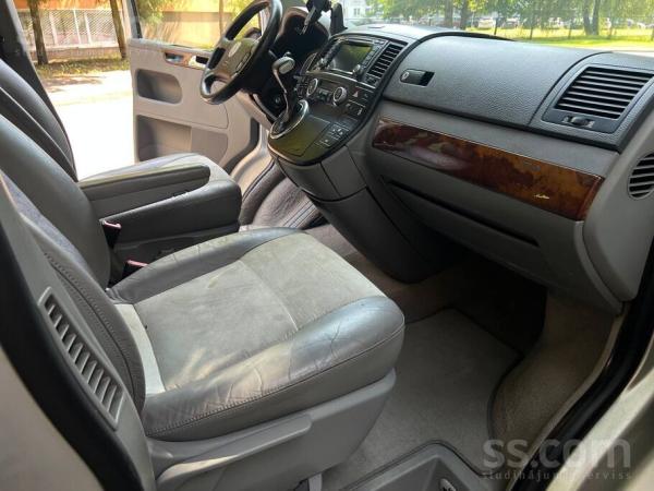 Pelēks Volkswagen T5 2004 Rīga, ar dzinēja tilpumu 2.50 L un nobraukumu 441 tūkst. km par 5900 €, foto 8 vietnē AUTOMOTO.COM.LV