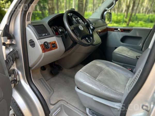 Pelēks Volkswagen T5 2004 Rīga, ar dzinēja tilpumu 2.50 L un nobraukumu 441 tūkst. km par 5900 €, foto 10 vietnē AUTOMOTO.COM.LV