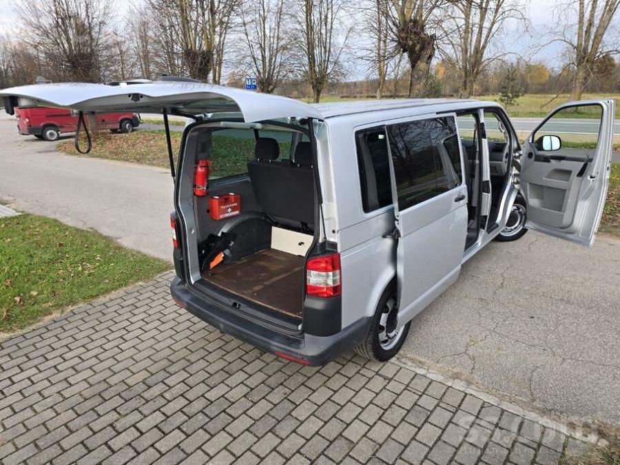 Grey Volkswagen T5 2014 in Ogre, with an engine capacity of 2.00 L and mileage of 252 thousand km for 12970 €, photo 9 on AUTOMOTO.COM.LV