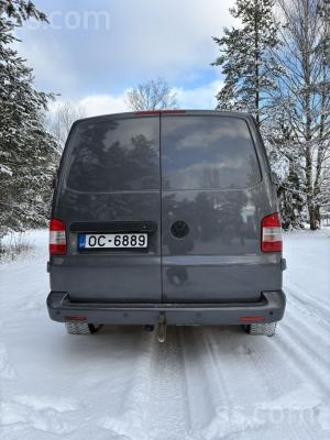 Grey Volkswagen T5 2010 in Tukums, with an engine capacity of 2.00 L and mileage of 199 thousand km for 11200 €, photo 6 on AUTOMOTO.COM.LV