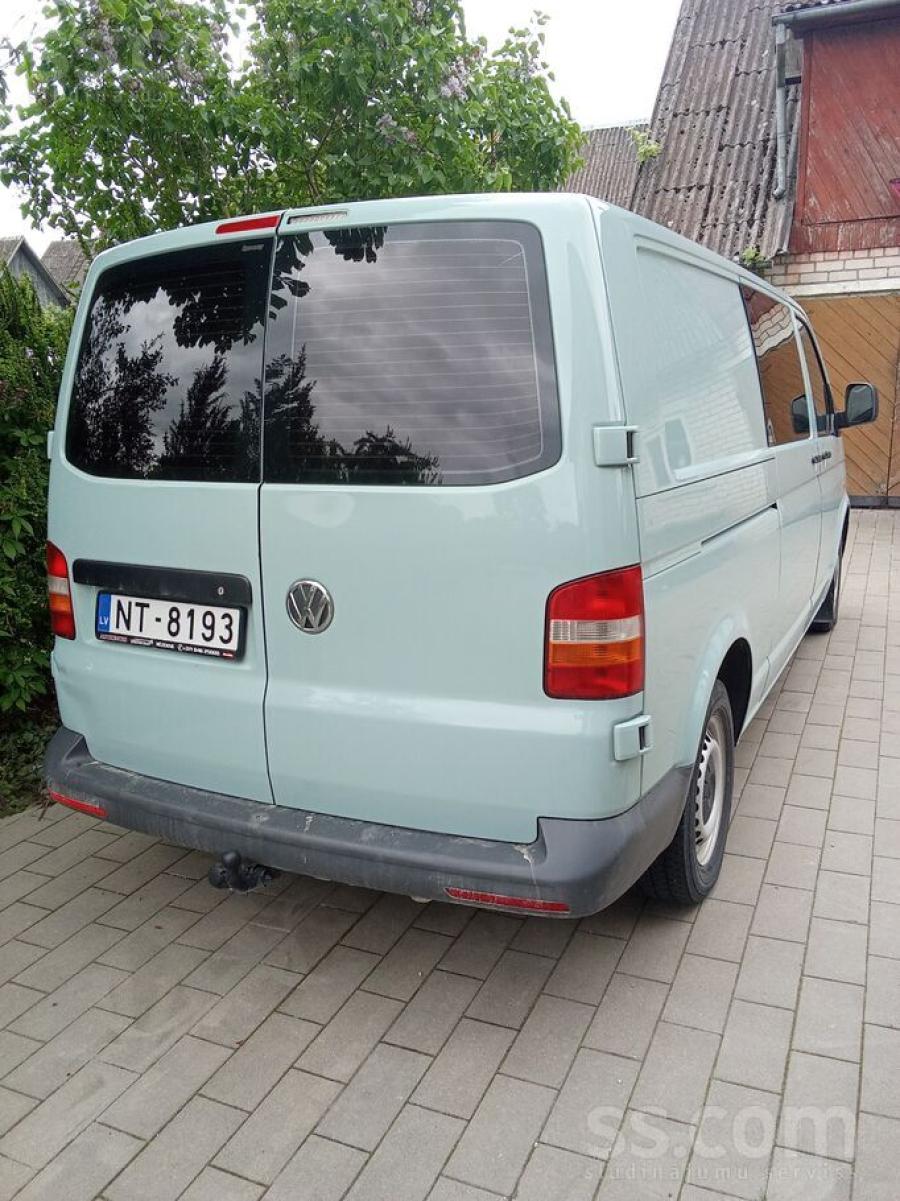 Volkswagen T5 2004 Saldus, ar dzinēja tilpumu 1.90 L un nobraukumu 366 tūkst. km par 4000 €, foto 4 vietnē AUTOMOTO.COM.LV