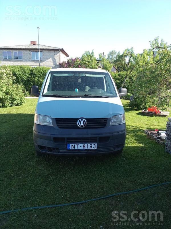 Volkswagen T5 2004 in Saldus, with an engine capacity of 1.90 L and mileage of 355 thousand km for 2250 €, photo 3 on AUTOMOTO.COM.LV