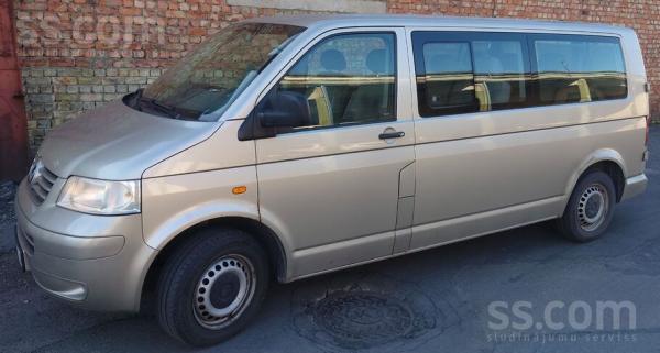 Volkswagen T5 2005 in Riga, with an engine capacity of 2.50 L and mileage of 296 thousand km for 3900 €, photo 1 on AUTOMOTO.COM.LV