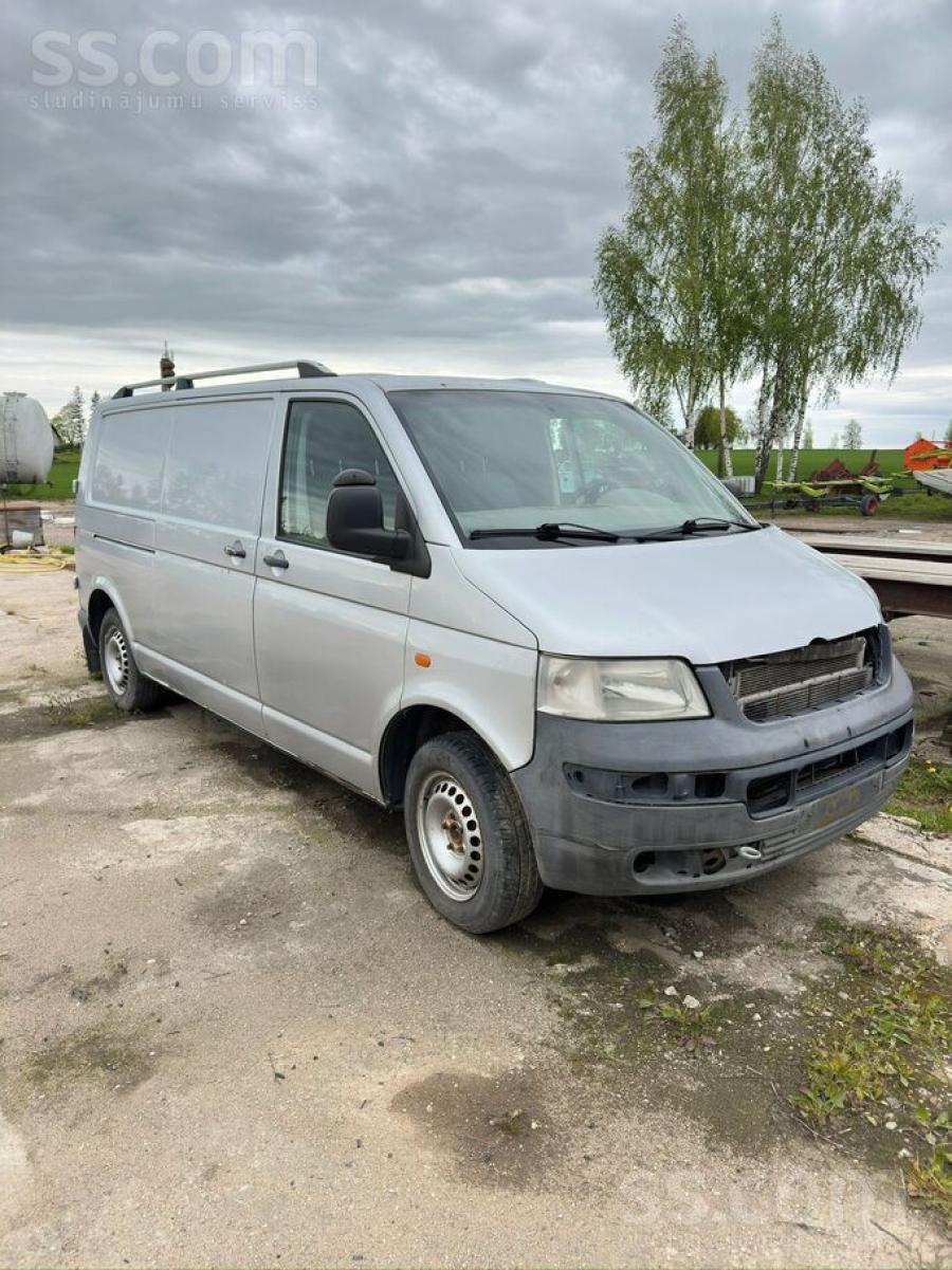 Volkswagen T5 2007 Tukums, ar dzinēja tilpumu 2.50 L un nobraukumu 350 tūkst. km par 990 €, foto 1 vietnē AUTOMOTO.COM.LV