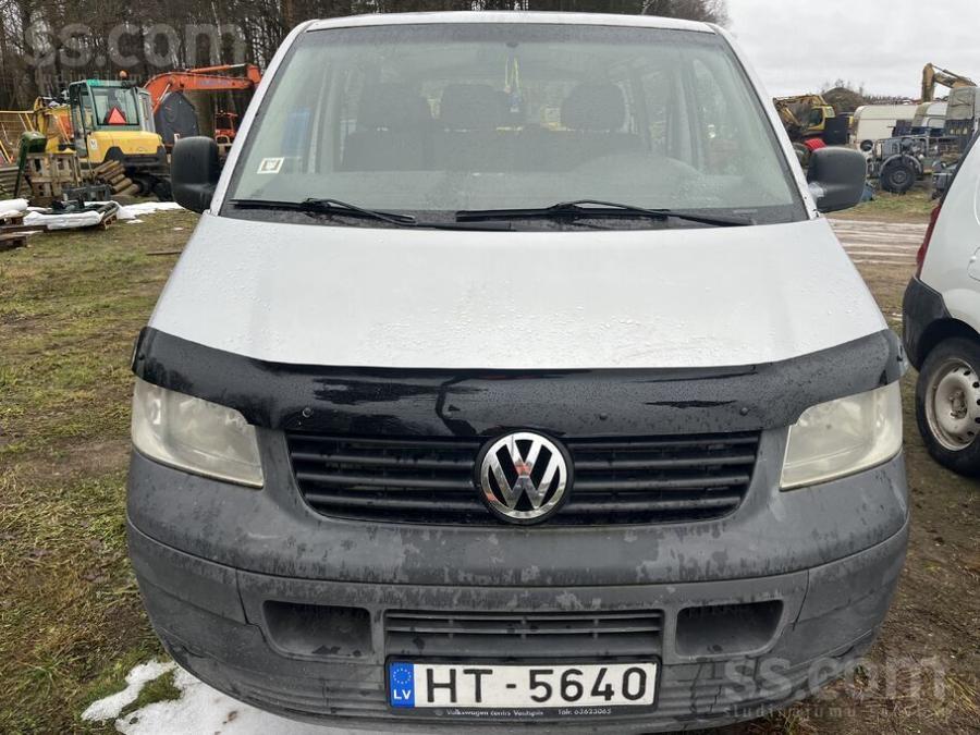 Volkswagen T5 2009 Bauska, ar dzinēja tilpumu 2.50 L un nobraukumu 384 tūkst. km par 4700 €, foto 6 vietnē AUTOMOTO.COM.LV