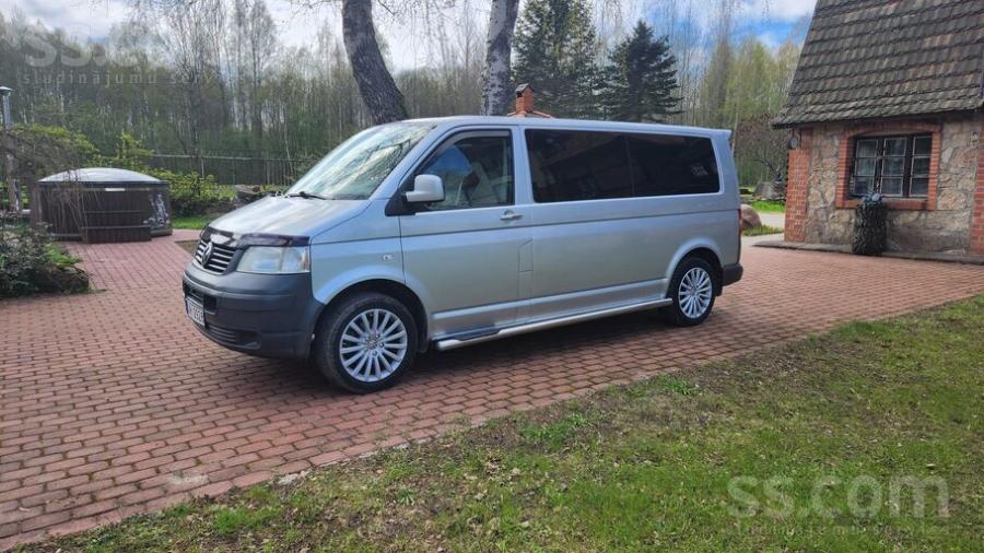 Volkswagen T5 2010 in Riga, with an engine capacity of 1.90 L and mileage of 365 thousand km for 8500 €, photo 2 on AUTOMOTO.COM.LV