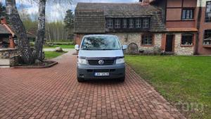 Volkswagen T5 2010 in Riga, with an engine capacity of 1.90 L and mileage of 365 thousand km for 8500 €, photo 3 on AUTOMOTO.COM.LV
