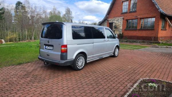 Volkswagen T5 2010 in Riga, with an engine capacity of 1.90 L and mileage of 365 thousand km for 8500 €, photo 4 on AUTOMOTO.COM.LV