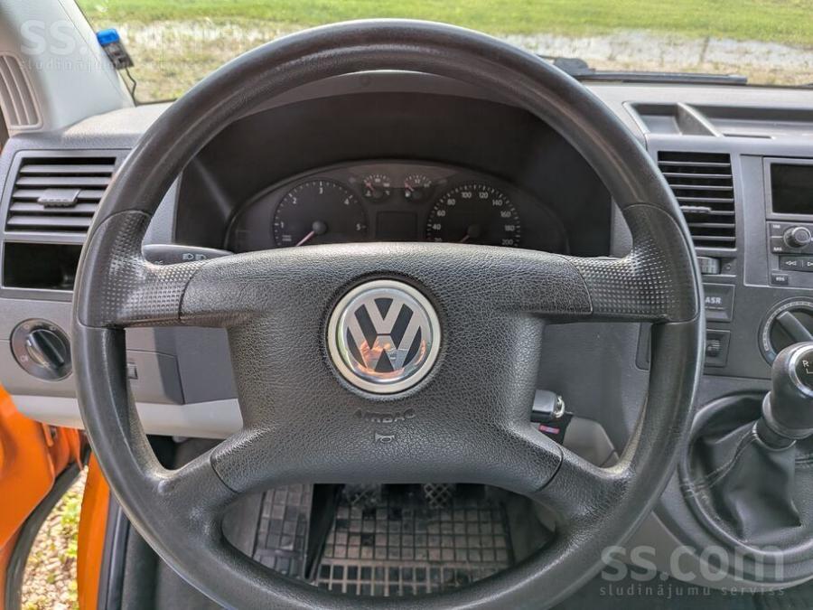 Oranžs Volkswagen T5 2004 Valmiera, ar dzinēja tilpumu 1.90 L un nobraukumu 207 tūkst. km par 5000 €, foto 15 vietnē AUTOMOTO.COM.LV
