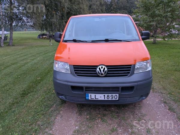 Orange Volkswagen T5 2004 in Valmiera, with an engine capacity of 1.90 L and mileage of 207 thousand km for 4900 €, photo 2 on AUTOMOTO.COM.LV