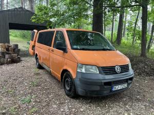 Orange Volkswagen T5 2005 in Riga, with an engine capacity of 2.50 L and mileage of 440 thousand km for 2700 €, photo 8 on AUTOMOTO.COM.LV